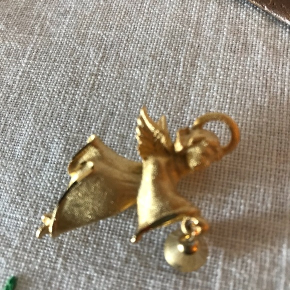 Robyn Rush | Jewelry | Vintage Robyn Rush Signed Gold Tone Angel With ...